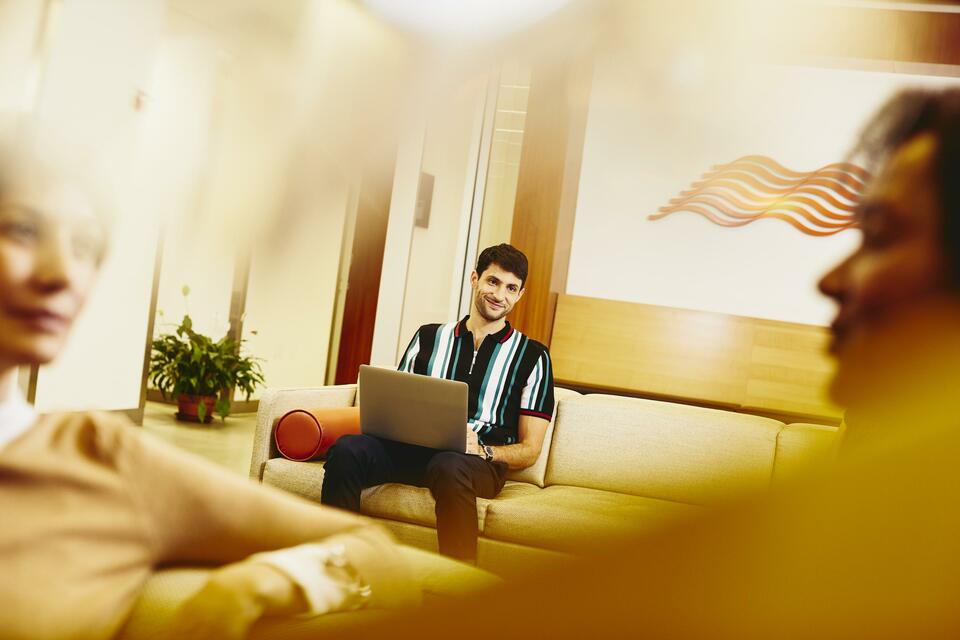 Trabalhar como software engineer: tarefas, salário, oportunidades e vagas