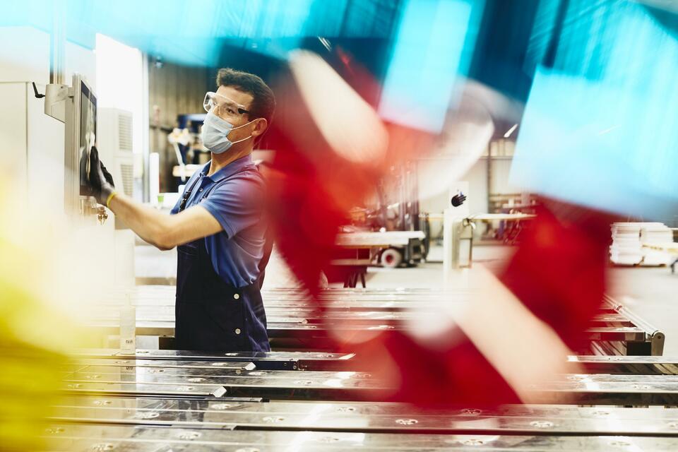 Trabalhar como merchandiser: tarefas, salário, oportunidades e vagas